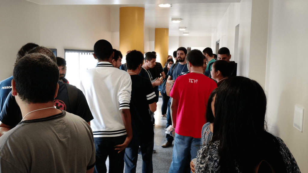 Fukuda co-realizou o "Python Sudeste 2017" na UVA